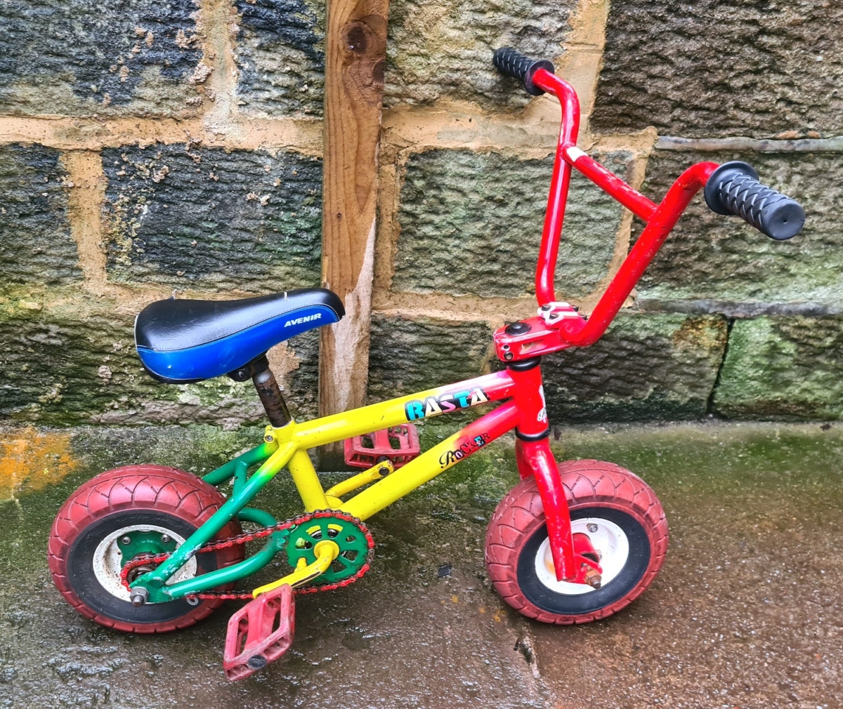 Basta Rocker stunt mini BMX, yellow/red/green – Resurrection Bikes